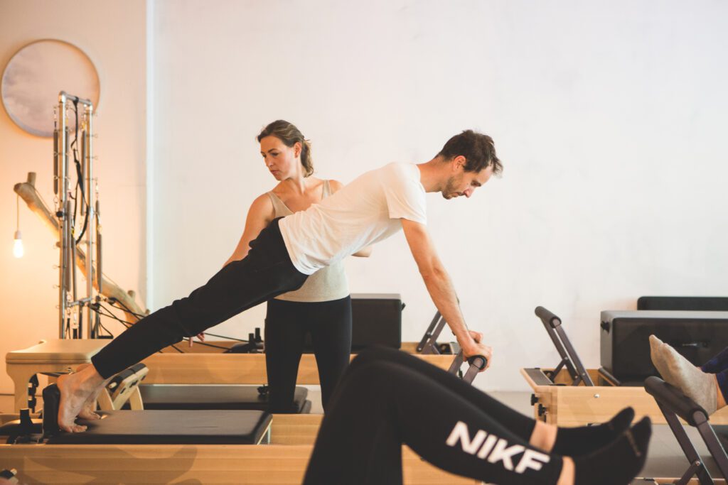 Pilates Equipment en Mat in Leuven - WAVES